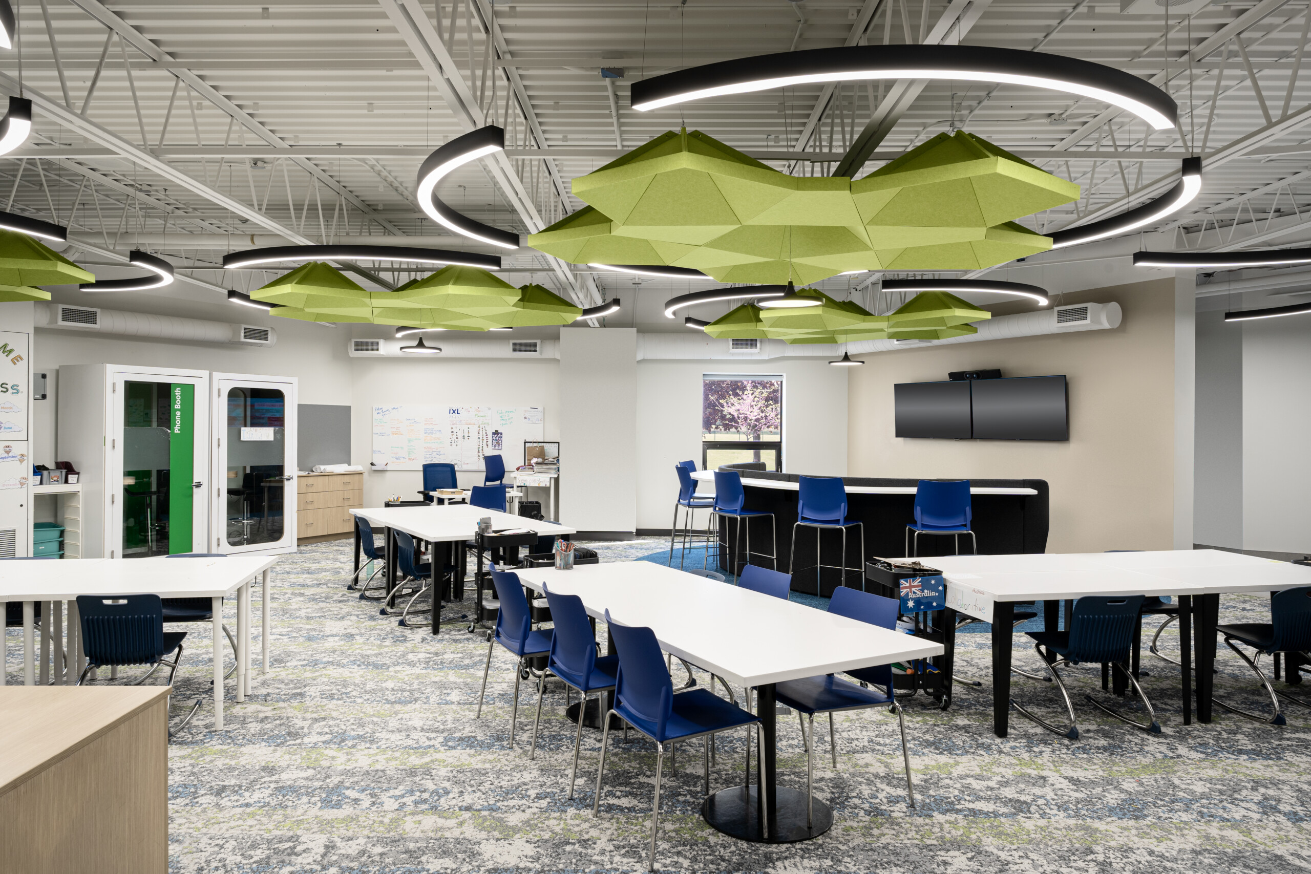 AERO:Form Pendant - Maxxit Group