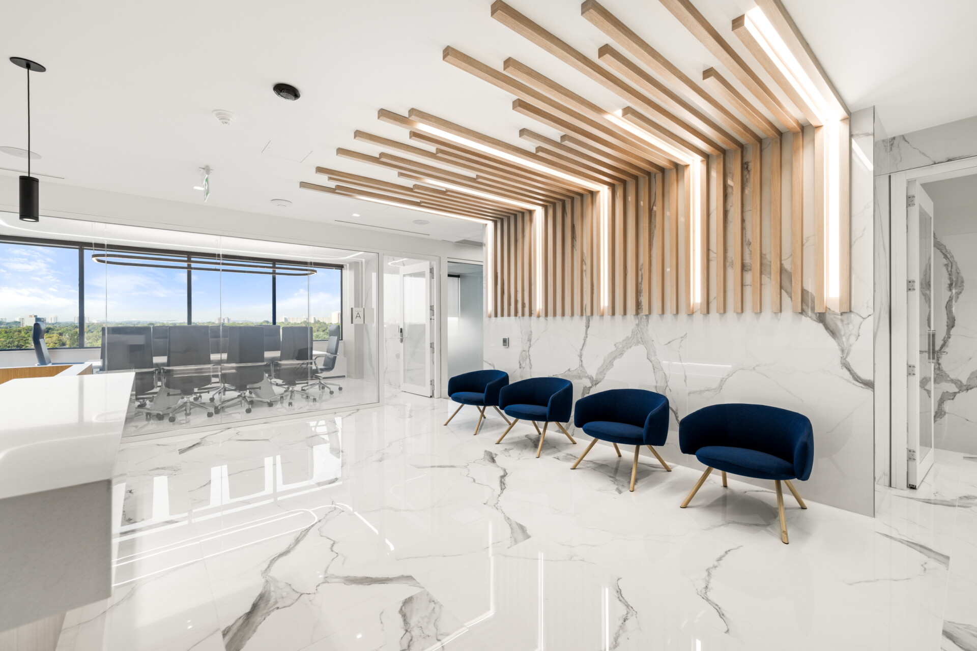 LINE:Form Wall Fins - Maxxit Group